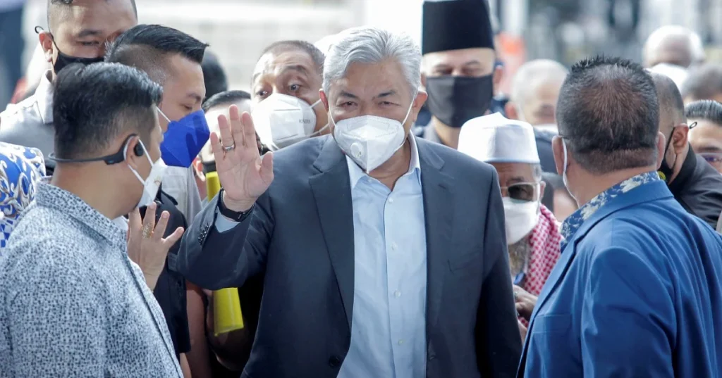 Keputusan Ahmad Zahid dibebas atau bela diri esok – BBC PORTAL
