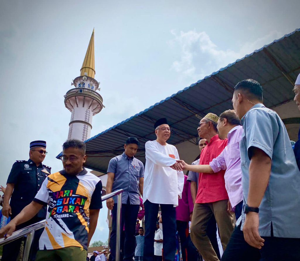 Pm Tunai Solat Jumaat Di Masjid Bera Bbc Portal