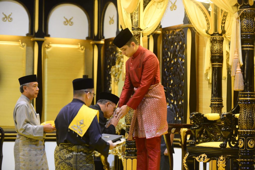 Wan Rosdy angkat sumpah sebagai MB Pahang baharu – BBC PORTAL