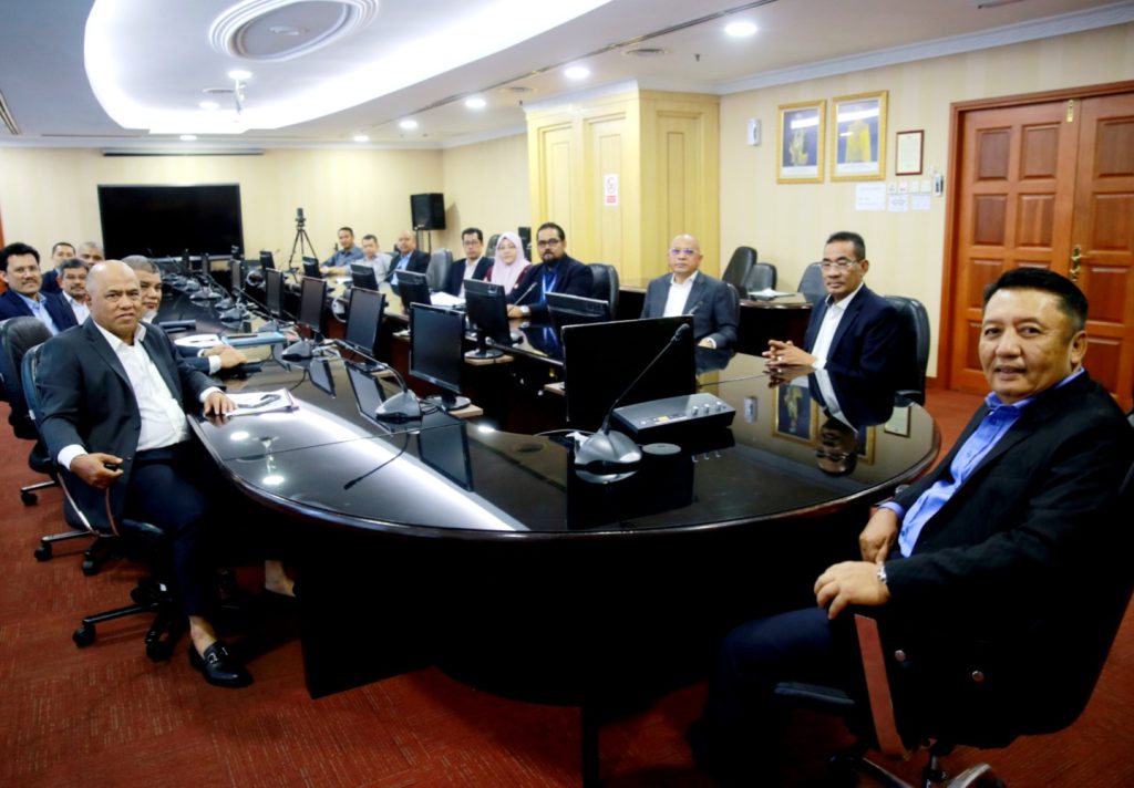 Ahmad Jazlan mulakan tugas Pengerusi Felcra – BBC PORTAL