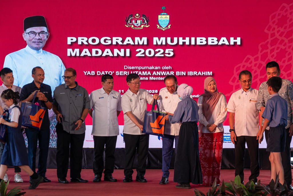 2,000 pelajar, 6,500 keluarga terima bantuan Yayasan Muhibah Malaysia ...
